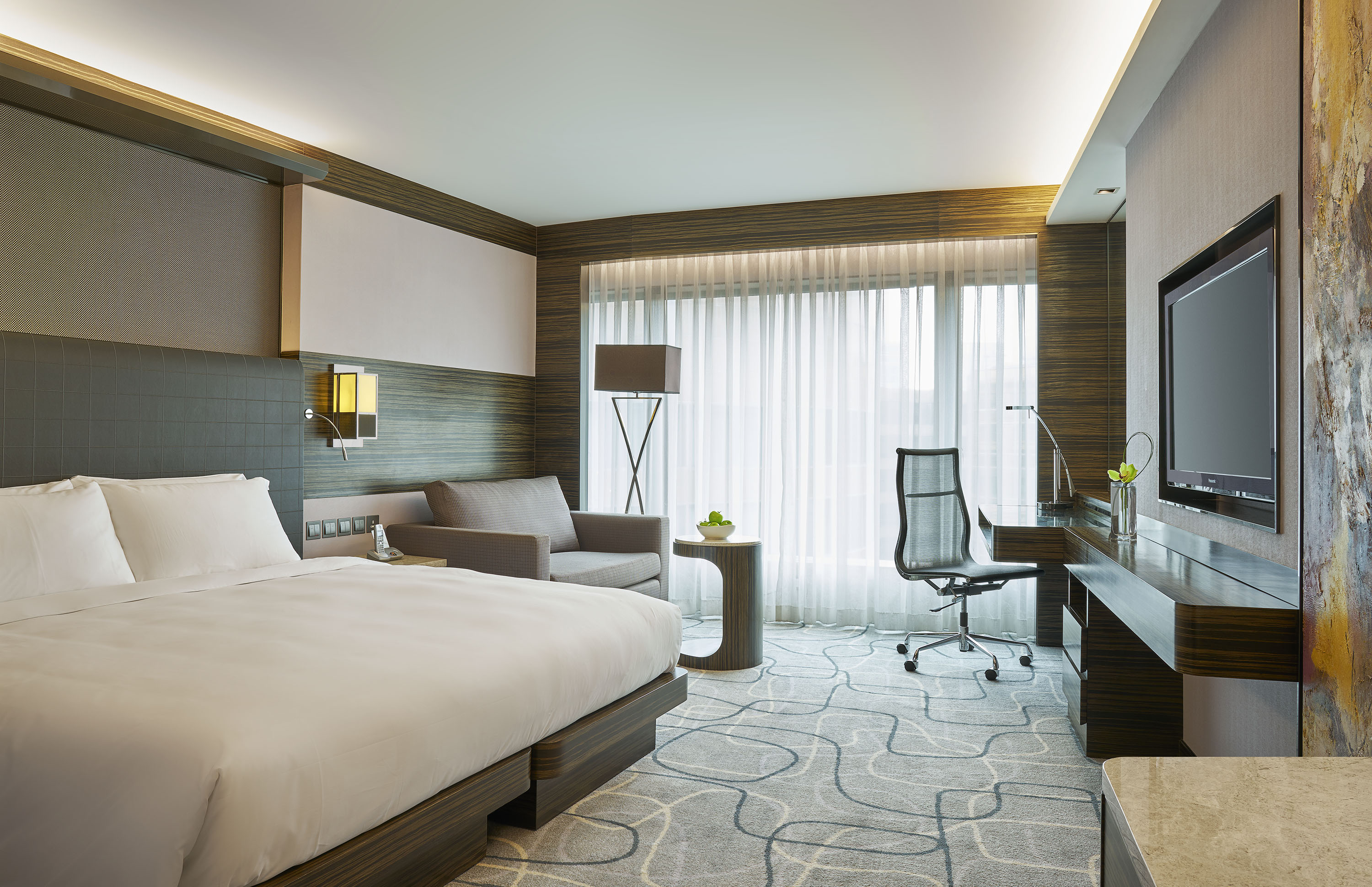 Residence Club Rooms - New World Millennium Hong Kong Hotel
