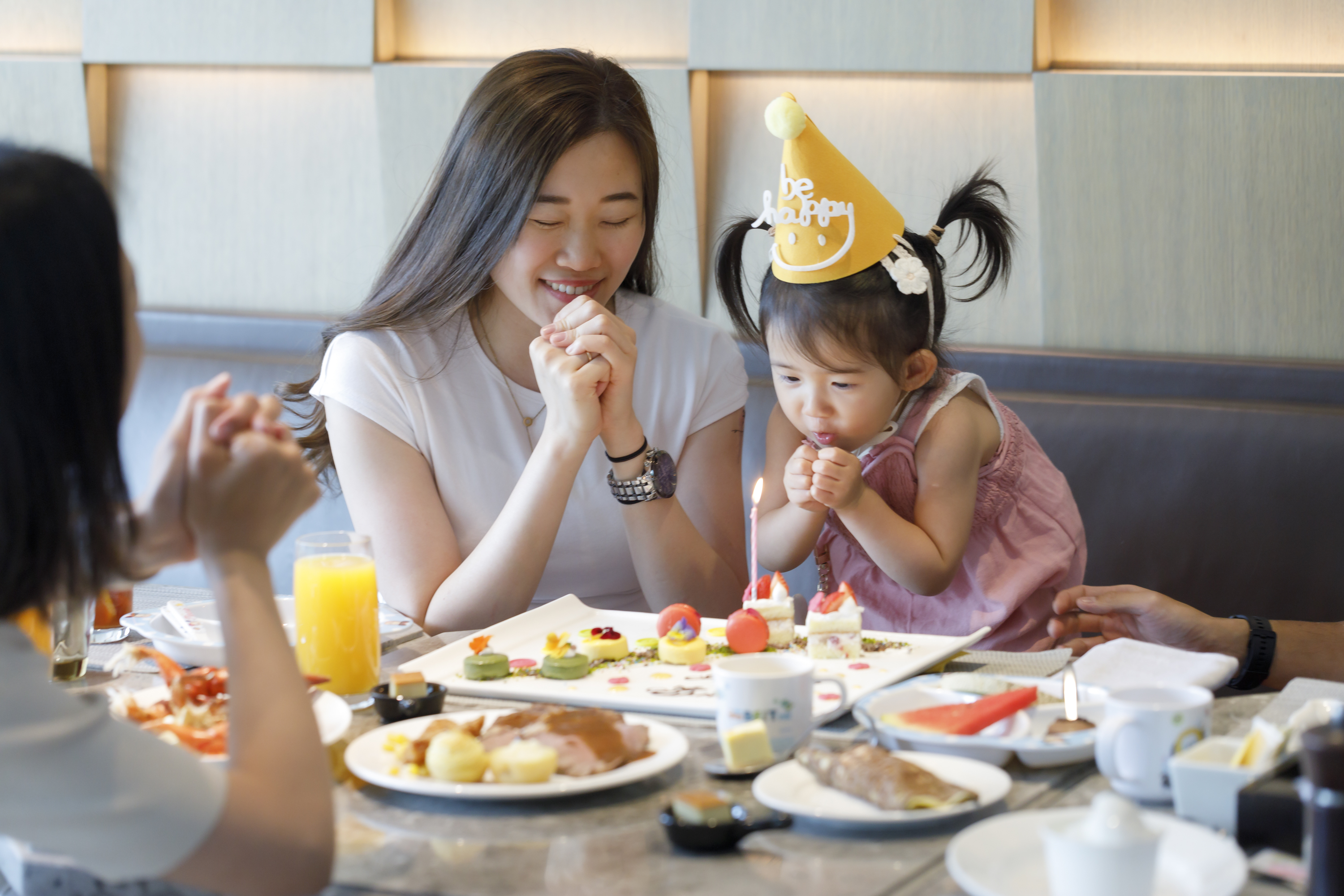 Birthday Celebration Offer - New World Millennium Hong Kong Hotel